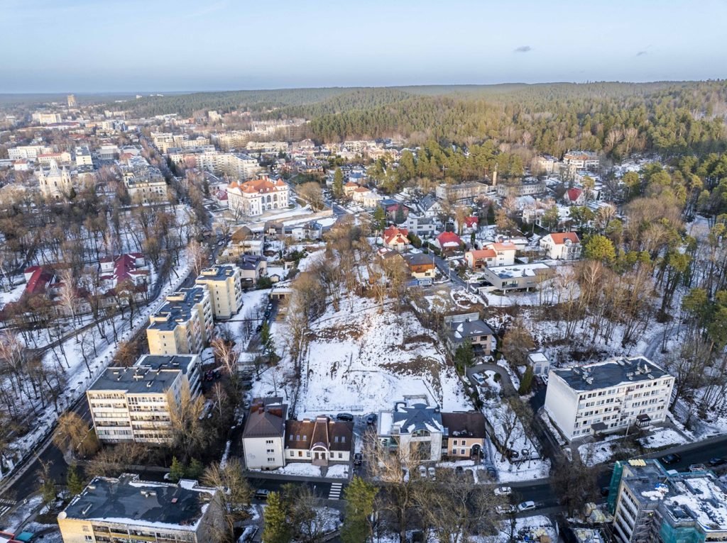 „Realco“ pardavimuose – 0,4 ha sklypas su pastatais Antakalnyje ...