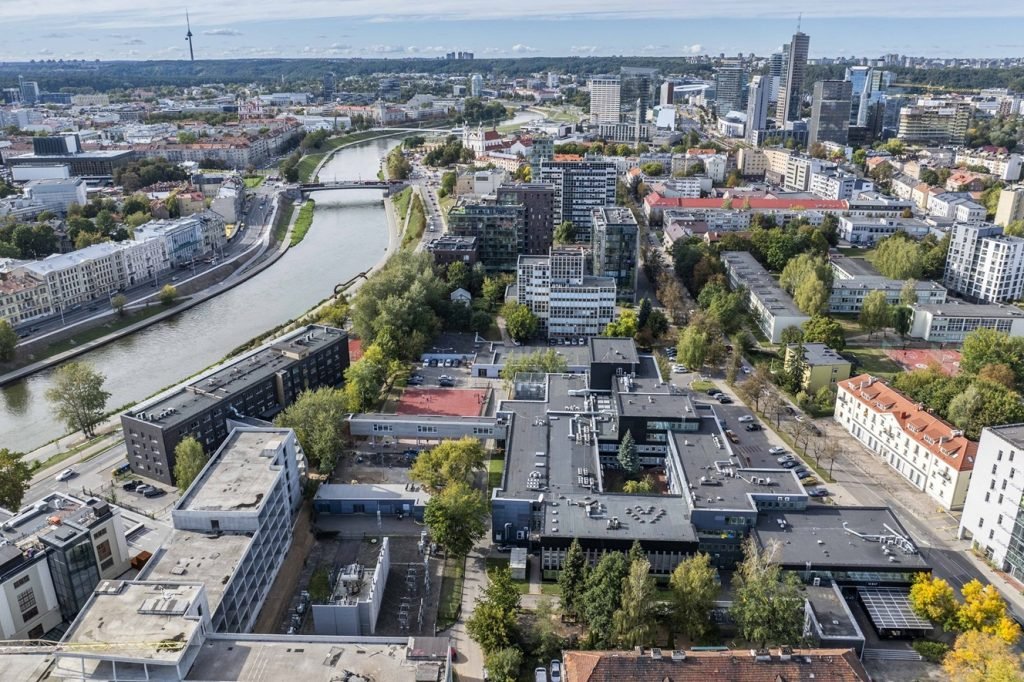 Sklypas Juozapavičiaus gatvėje Vilniuje – „Realco“ rankose ...